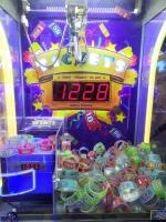 China 230V Online Claw Machine for sale