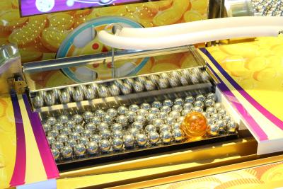 Cina Spingitoio Arcade Game Machine Treasure Star della moneta del centro di villeggiatura in vendita