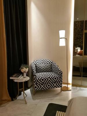 Китай Древесина современная гостиничная мебель спальня Пакет сделки одиночный диван продается