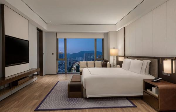 Quality Full Assembled Walnut Timber Modern Hotel Furniture Room Packages For Restaurant for sale