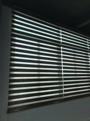 Cina Tende oscuranti antivento oscuranti di colore chiaro Tende a rullo motorizzate 100% poliestere in vendita