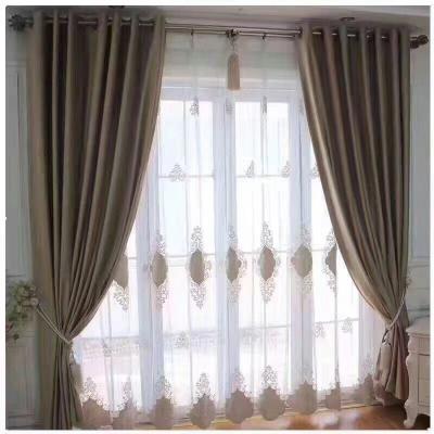 Cina Tende a mantovana in poliestere a doppio strato su misura pronte per il soggiorno in vendita