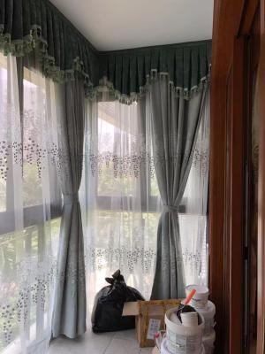 Cina Tende a mantovana in poliestere a doppio strato su misura pronte per il soggiorno in vendita