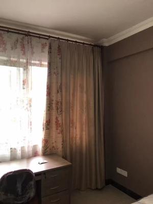 Cina Tende a mantovana in poliestere a doppio strato su misura pronte per il soggiorno in vendita