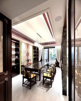 Cina Tende a mantovana in poliestere a doppio strato su misura pronte per il soggiorno in vendita