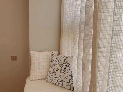 Cina Tende a mantovana in poliestere a doppio strato su misura pronte per il soggiorno in vendita