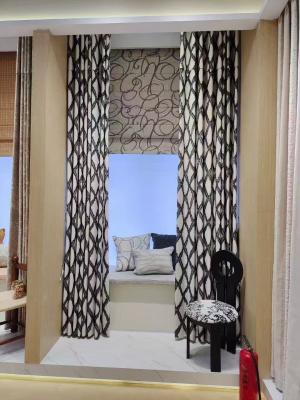 Cina Tende a mantovana in poliestere a doppio strato su misura pronte per il soggiorno in vendita