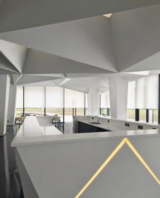 Cina Automatico a batteria azionato a motore blackout zebra persiane a rulli tende per Windows Zigbee APP in vendita