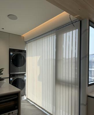 Cina Automatico a batteria azionato a motore blackout zebra persiane a rulli tende per Windows Zigbee APP in vendita