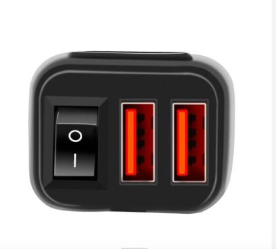 Cina L'iso impermeabile dello sbocco del Usb del motociclo 12v del controllo di qualità 3,0 ha elencato rosso/blu in vendita