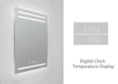 Cina Specchio del bagno illuminato 600 x 800 LED con lo specchio dell'orologio di Digital/esposizione di temperatura in vendita