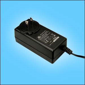 中国 24W US/JAPAN 力のアダプター 販売のため