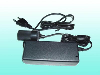 中国 12V5A CCTV 力のアダプター、LED の電源、より涼しい力のアダプター、MTP60DACE-120500B 販売のため
