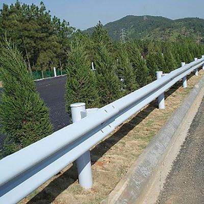 China Q235 Systemen van de Wegvangrail de Gegalvaniseerde of van de Poederdeklaag Staal voor Verkeersveiligheid Te koop