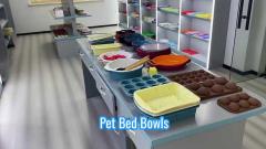 Factory Direct Sale Silicone Pet Bed with Stainless Steel Double Dog Bowls, Pet Bowl & Pet Pad, Stai