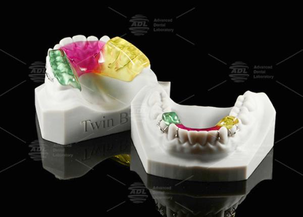 Quality Acrylic Twin Block Orthodontic Appliance For Correcting Malocclusion for sale