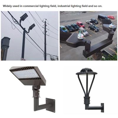 China Op maat gemaakte Frees Tenon Light Pole Bracket voor LED schoenendoos Licht in glanzend brons Te koop