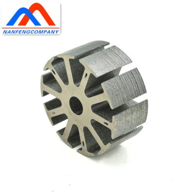 China Estampagem de produção a granel personalizada Parte de camada solta Pin Rator Stator para processo Revit à venda
