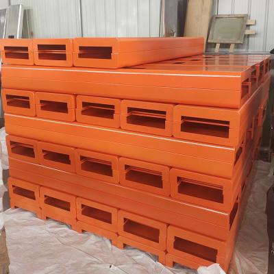Cina Fabbricazione di acciaio strutturale pesante Saldatura su misura di lamiere metalliche per parti cubiche OEM in vendita