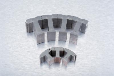 Cina Processo di taglio Core di trasformatore in acciaio al silicio di dimensioni personalizzate con tolleranza di 0,05 mm in vendita