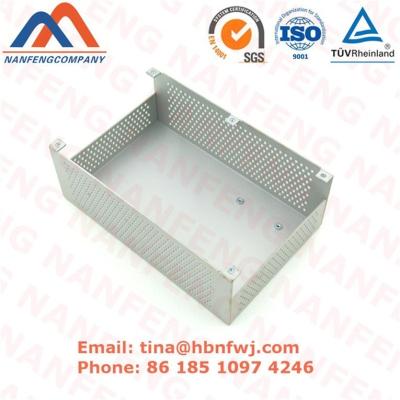 Cina Cabinet di rete personalizzato Dimensioni esterne personalizzate per shell mainframe convenienti in vendita
