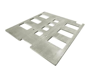 Cina Spessore personalizzato di taglio laser di lamiera di stampa parti metalliche con tolleranza /-0,01 mm in vendita