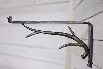 Cina Acciaio non standard colore naturale montaggio a parete angolare galleggiante braccialetti da mensola per la decorazione domestica in vendita