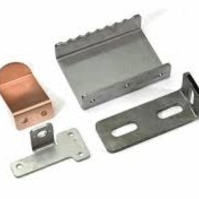 Cina Parti di stampaggio di metallo galvanizzato personalizzate con precisione di alto livello a prezzi in vendita