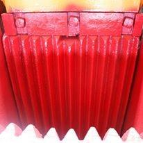 China high manganese steel casting jaw plate fixed jaw plate jaw plate for crusher for sale