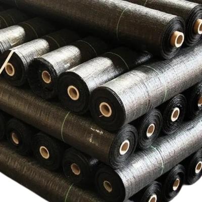 China Factory Direct Sale Weed Mat Control Black Agricultural Breathable And Heat-insulating PP Non-Woven Fabric Made Of Grass en venta