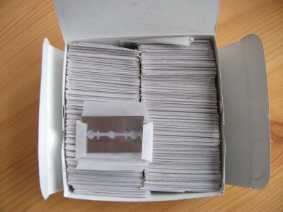 Китай Двойные лезвия бритвы безопасности края, отсчет 100 (20 x 5), наградные лезвия бритвы платины с платиной продается