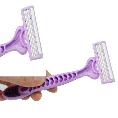 China Bathrooms Disposable Shaving Razor Handle Stainless Steel Blade For Man Face Care Shaving Barbear Razor for sale