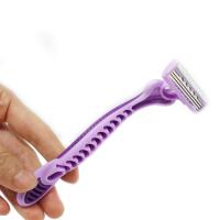 China Disposable Men's Shaving Razors with Sweden Stainless Steel Blade HV700 Hardness for sale