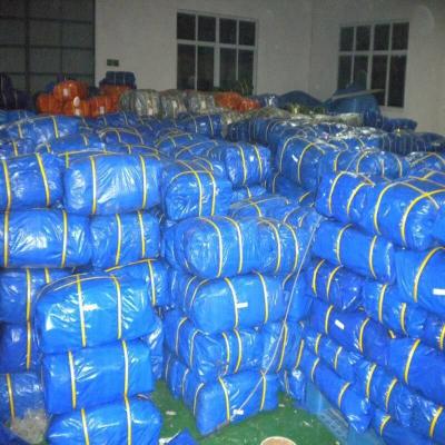 China Rollo de encargo de la lona del PVC PE de la buena calidad de la fábrica de China para el tejado del coche del camión en venta