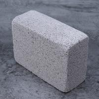 China BBQ Grill Stone Cleaner Starter Set with Handle Pumice Brick for Griddle Cleaning for sale