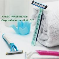 China Triple Blade Disposable Razor 6g Stainless Steel Blue Green for Shaving for sale