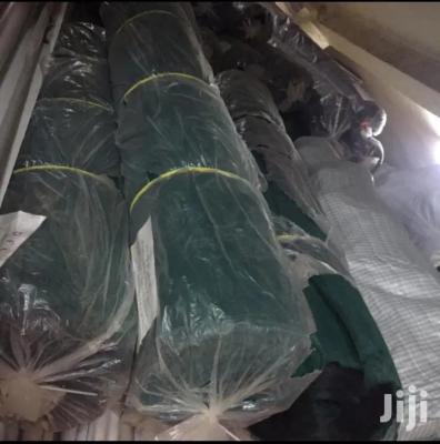 China La imagen sombrea el HDPE 100%, tipo del gris de la red de Mono+Mono, 3M estabilizado U.V x los 50M Roll el 40% 70gsm en venta