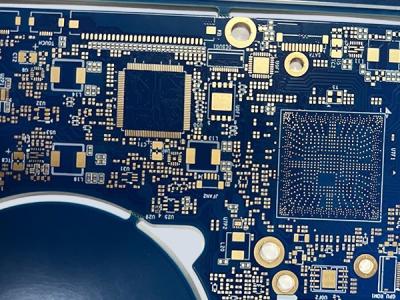 Cina Servizio di produzione di PCB HDI con vias ciechi / vias sepolti con spazio di traccia di 0,075 mm in vendita
