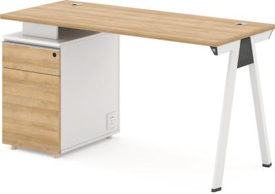 China 1.2M / 1.4M Office Desk Wooden With Metal Legs Good Raw Material for sale