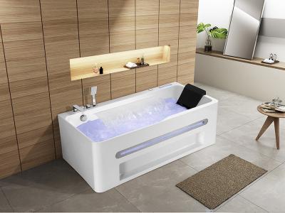 Cina Massaggio vasca da bagno Whirlpool acrilico Massaggio M1784-15/17 in vendita