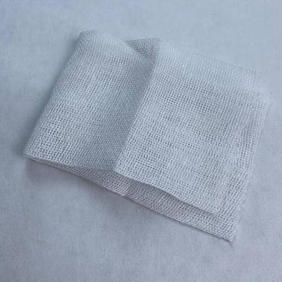 Китай Устранимое 4ply-32ply обжало медицинскую марлю прокладывает нежность 4*4CM естественную продается