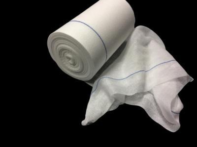 China Surigical descorou a gaze absorvente Rolls 36' dos primeiros socorros X 100 jardas 4 dobras à venda