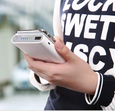 China universal QI wireless quick charge power bank Black  power bank  for Iphone  8 for sale