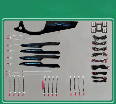 Cina Luci ambientali pianoforte RGB design a stampo nero per Cadillac XT6 in vendita