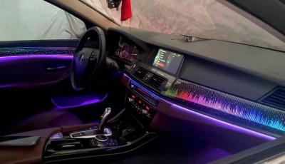 Cina Luci ambientali LED Star sinfonia arcobaleno in fibra di carbonio dinamica (progettazione dello stampo) per BMW Serie 5 ((2011-2017) in vendita