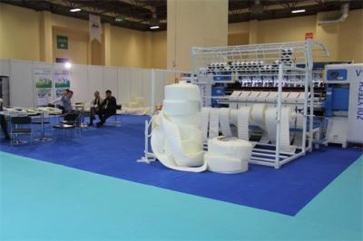 中国 松下電器産業のサーボ・システム4800kgが付いている自動多針のキルトにする機械 販売のため