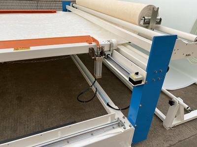 中国 ZOLYTECH ZLT-DZ1のマットレス機械単一の針のキルトにする機械は単一のヘッド キルトにする機械をコンピュータ化した 販売のため