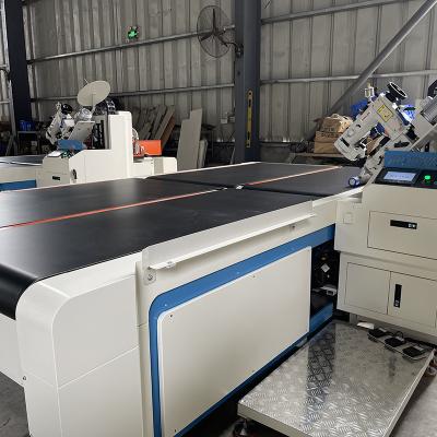 China ZOLYTEH High Speed Mattress Tape Edge Machine Auto Flipping For Sale for sale