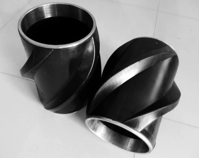 Close-up view of spiral blade centralizer