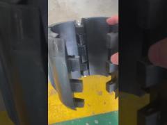 APIの鍛造材および押すタイプ中国の工場価格からの油田によってカスタマイズされる色のための特別にdownholeケーブルの保護装置